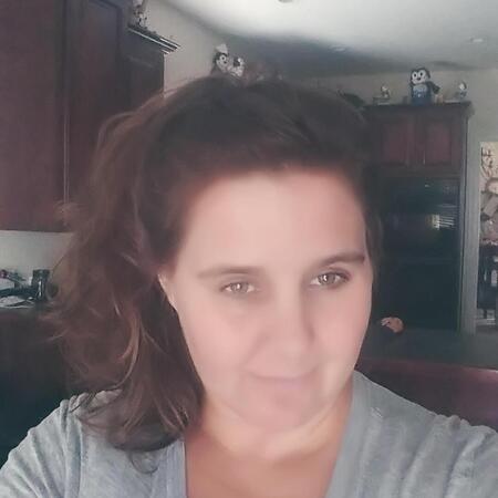 Book Services in Lancaster, KY with Lisa