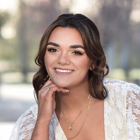 Book Services in Lihue, HI with Julia