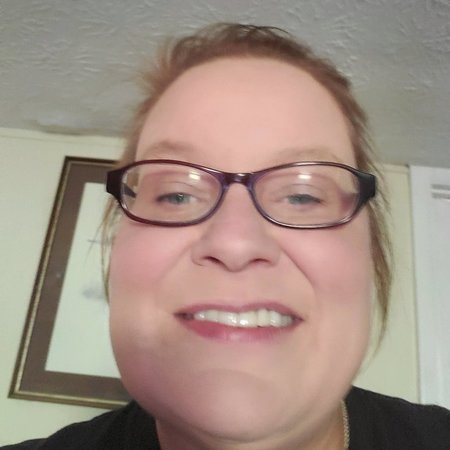 Book Services in Hamilton, OH with Davida